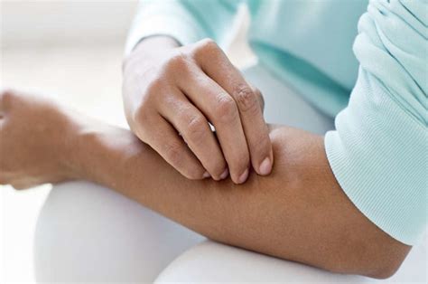 پماد زینک اکساید نحوه مصرف و عوارض آن مجله سلامت دکترتو