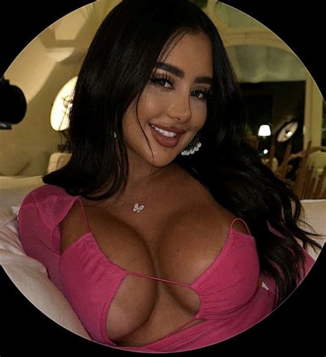 Does Anyone Know The Name Of Her 1682323 ›