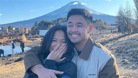 Romantis 5 Potret Nadhif Basalamah Lamar Taska Amani Berlatar Gunung