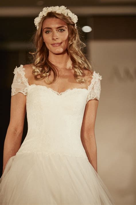 Amanda Wyatt 2017 Collection She Walks With Beauty