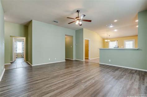 11818 Oakwood Rdg San Antonio Tx 78254 2804 Mls 1779350 Redfin