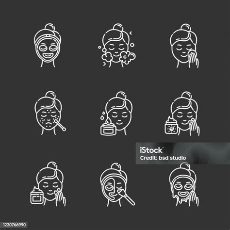 스킨 케어 절차 분필 아이콘 세트 여드름과 블랙 헤드에 대한 스팟 치료 자외선 차단제를 바르고 있습니다 가장 수레클렌저 열 마스크 뷰티 루틴 절연 벡터 칠판 그림 각질제거에