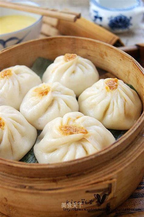 蟹黄小笼包的做法蟹黄小笼包怎么做菜谱美食天下