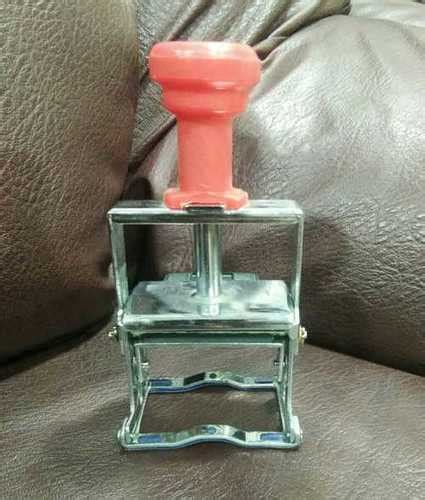 Manual Batch Code Printing Machine At 300000 Inr In Nashik Sai Ichha Enterprises