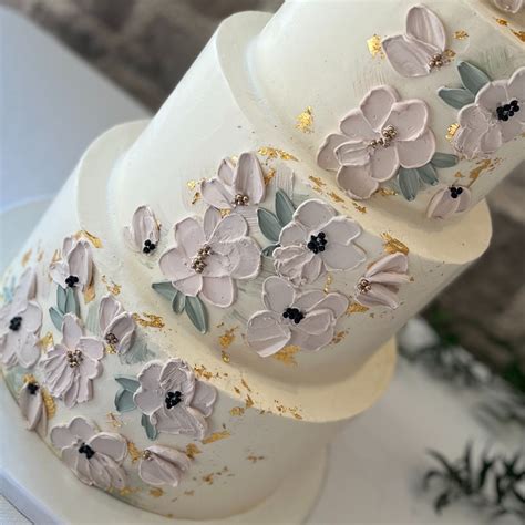 Fondant VS Buttercream Fancy That Cake