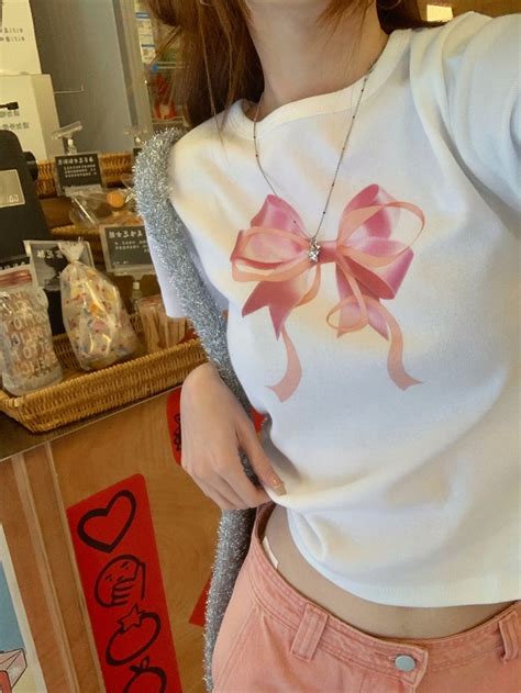 활용도높은발레코어티 리본 발레코어 반팔티 세일러문 티 에이블리