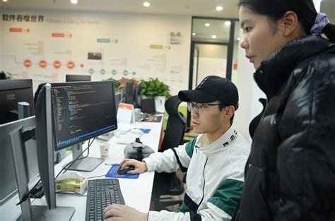 【智链新百年 云聚新高地】长沙高新区建设软件产业生态圈 每年将培养上万名软件人才 要闻 湖南在线 华声在线 【智链新百年 云聚新高地】长沙高新区建设软件产业生态圈 每年将培养上万名软件人才 要闻 湖南在线 华声在线