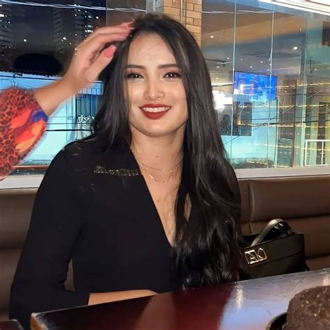 Gabriele Corrêa Rrea On Threads