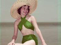 30 Idées De Baigneuses En 2025 Baigneuses Hopper Peinture Maillot