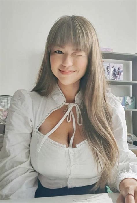 Rian Gonzales Stacked Filipina Beauty Pic