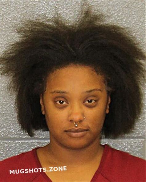 Wright Amber Sharde 12 24 2025 Mecklenburg County Mugshots Zone