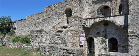 Parco Archeologico Di Conza Italia It