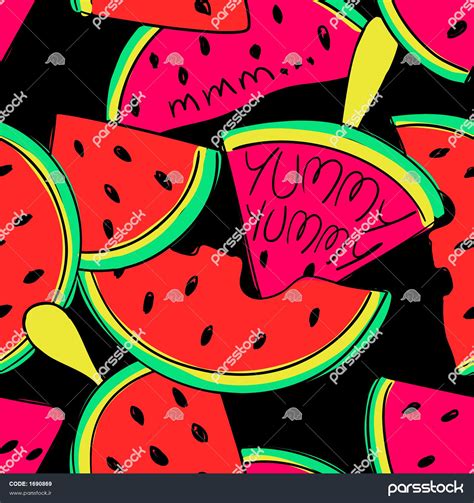 الگوی بدون درز کارتونی رنگارنگ خنده دار از برش های هندوانه در پس زمینه سیاه پس زمینه میوه تازه