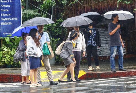 Philippine Rainy Friday Oct 3 2025 At Araneta Center In Cubao