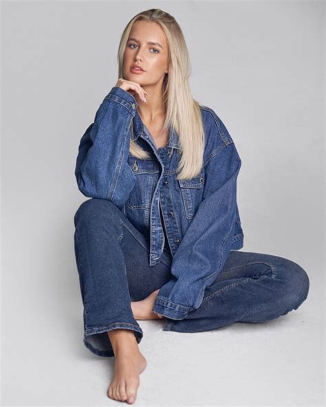 Maddie Moore Morello Bookings