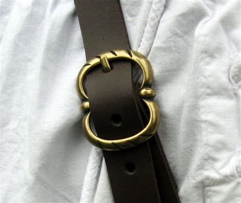 Baldric Embossed Rapier Hanger Pera Peris Shop