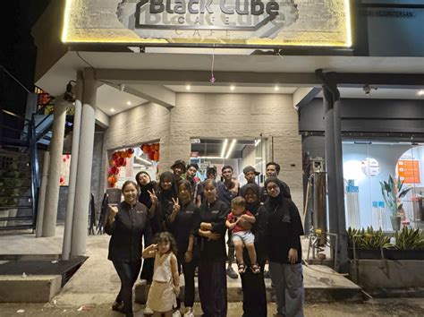 Black Cube Cafe Yong Peng