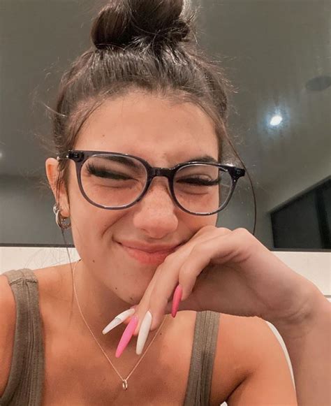 Charli D Amelio Cute Simple Hairstyles Aesthetic Hair Charli D Amelio Hot Sex Picture