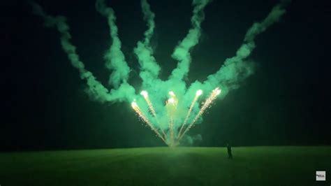 11 Shot Time Rain Green Mine To Red And Chrys Flower Fan Shape Slice Cake Rainbow Fireworks