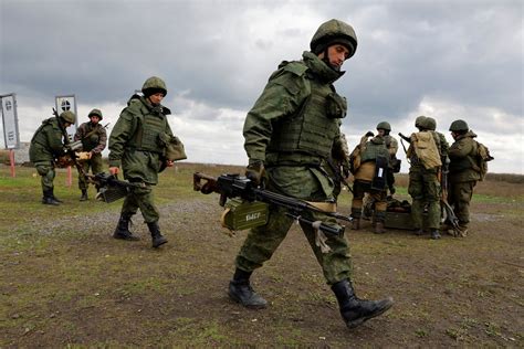 The Russian Mobilization One Soldiers Effort To Avoid The War Der