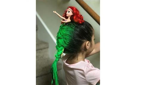 Menina Participa De Um Concurso De Cabelo E Viraliza Com Penteado