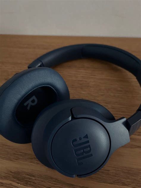 Jbl Bluetooth Headset Audio Headphones Headsets On Carousell