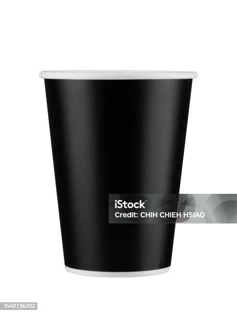 클리핑 경로가있는 흰색 배경에 고립 된 검은 종이 커피 컵 실제 사진 0명에 대한 스톡 사진 및 기타 이미지 0명 3차원 형태 검은색 Istock