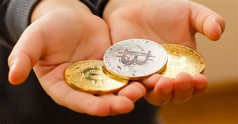 비트코인 10만 돌파설에 관련주 주목