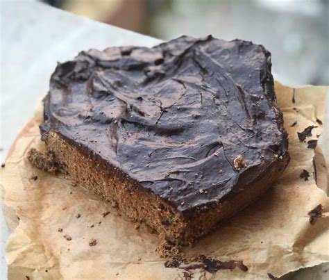 Морковена торта с шоколадов ганаш Inspired Fit Strong Шоколад Торт Морковь