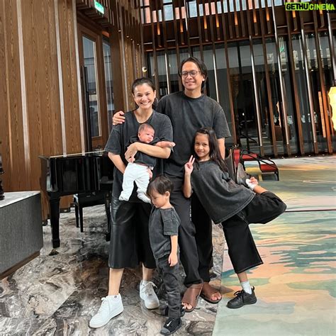 Ezzaty Abdullah Wiki Biography Age Gallery Spouse And More