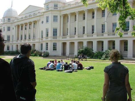 Poetsandquants A Londoners Mba My First Month At Lbs