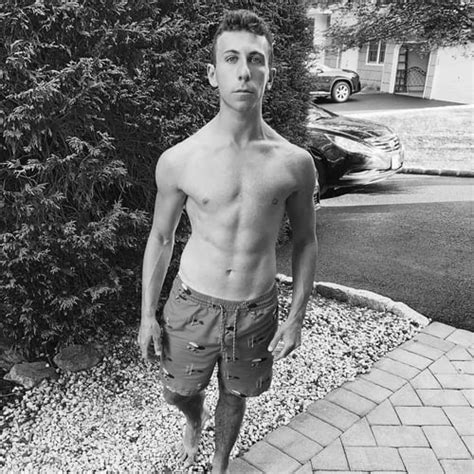 Jake Dylan Bio Birthday Age Video Cameo