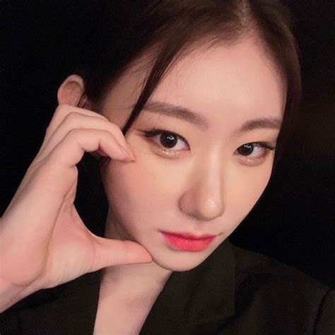 𝐌𝐀𝐍𝐈𝐀𝐂 Itzy Girl Kpop Girls