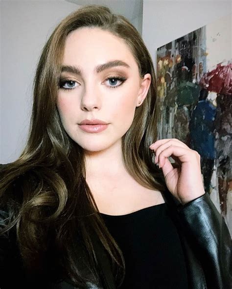 2352k Likes 2501 Comments Danielle Rose Russell