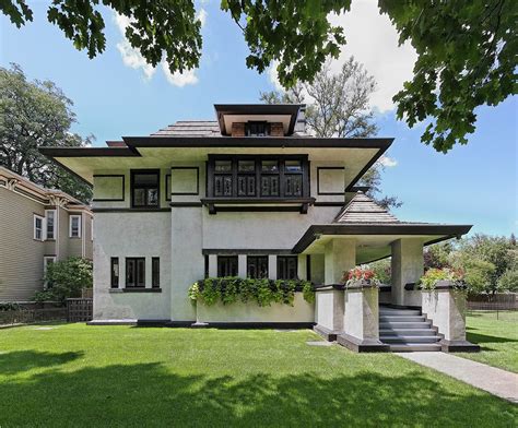 Frank Lloyd Wright Prairie Style Houses Hardwood Versus Laminate Flooring