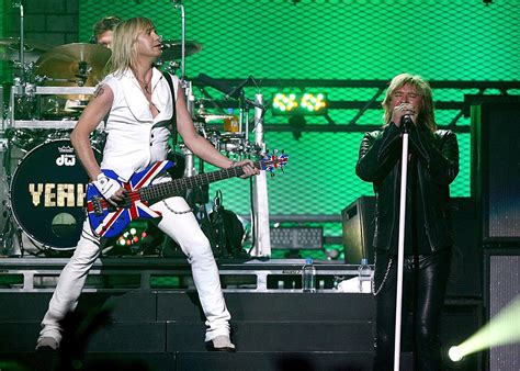 Backstage At Def Leppard Us Cell Center