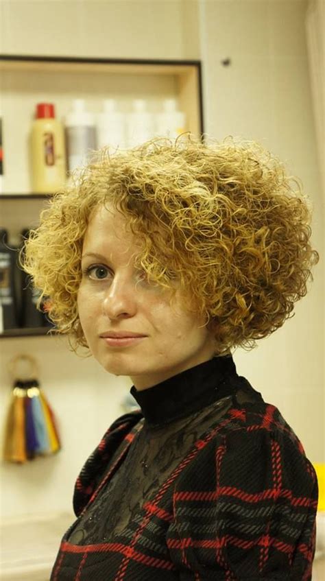 Permed Bob Style Permed Hairstyles Curly Bob Hairstyles Curly Hair