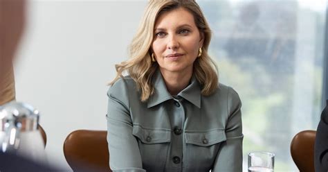 Образ Олени Зеленської — стало відомо хто одягає першу леді України