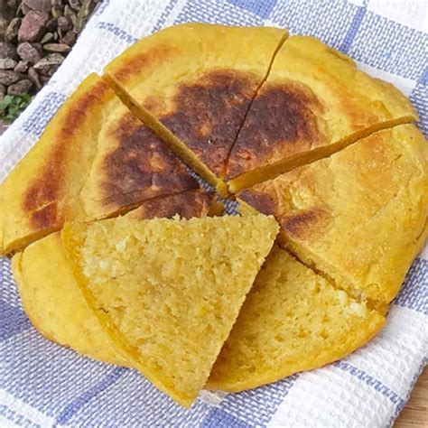 Bolo Do Caco Traditional Bread From Madeira Farmersgirl Kitchen