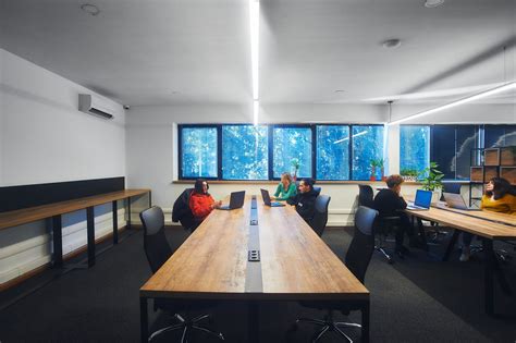 საერთო სამუშაო სივრცე მეიქერს ქოვორქინგი