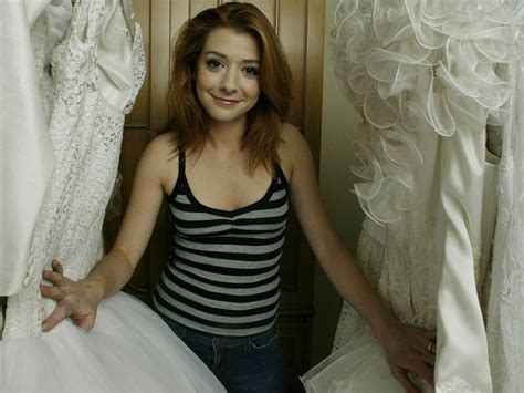 Alyson Hannigan Sexy Hd Images Wallpaper Hd Celebrities 4k Wallpapers