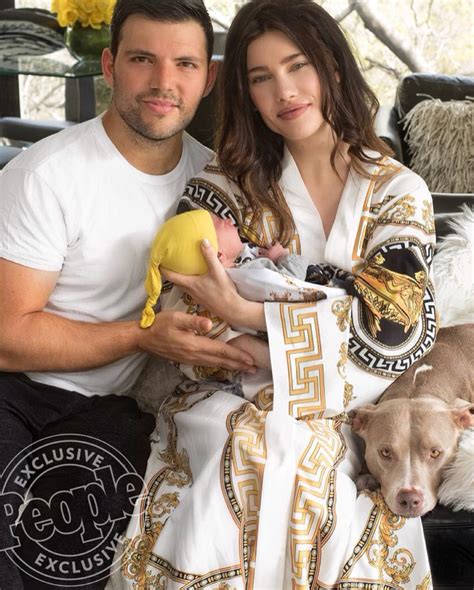 Jacqueline Macinnes Wood Steffy Forrester Di Beautiful è Diventata