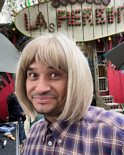 Prietenie Pe Viață și Pe Umor Ce Legătură Există între Mihai Rait și Mihai Bobonete Dincolo De