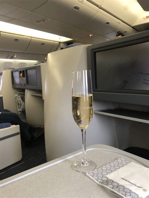 Что такое бизнес класс в самолете и почему стоит хоть раз это