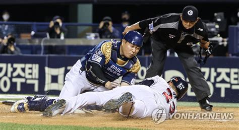 막는 자와 훔치는 자 연합뉴스