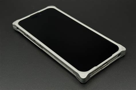 ギルドデザイン ジュラルミン削り出しケース『 Solidbumper For Iphone 15 15 Pro 15 Pro Max