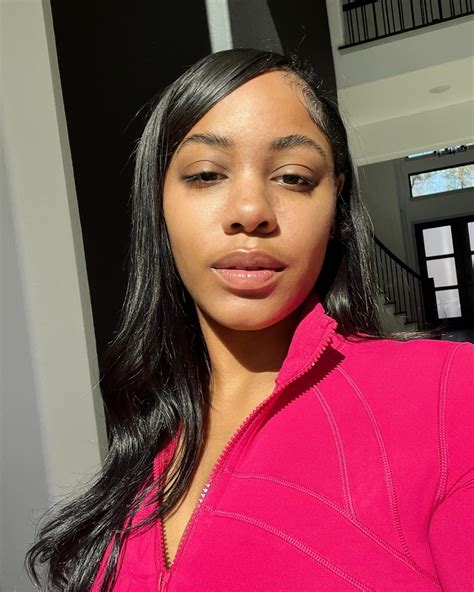 Michaela Flood Itsmichaeladanielle • Instagram Photos And Videos