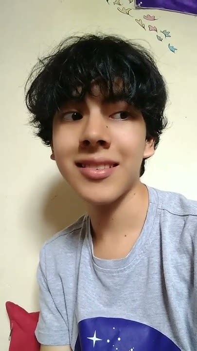 مثلي الجنس Youtube