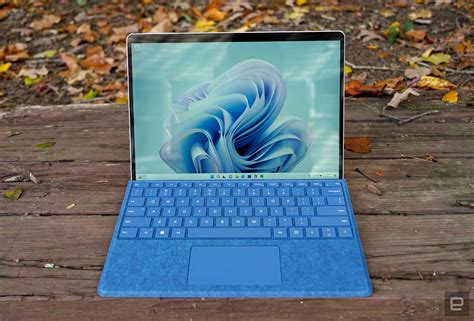Microsoft Surface Pro 9 5g Review Sq3 A Beautiful Lie Engadget