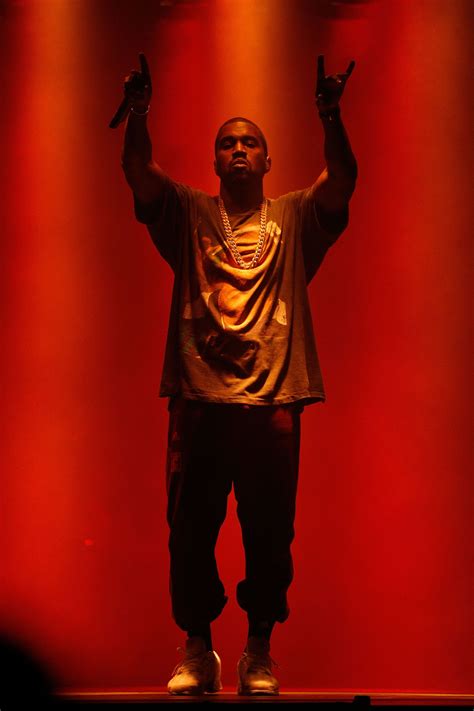 Pin By Semih On Kanye West Kanye West Kanye West Wallpaper Kanye